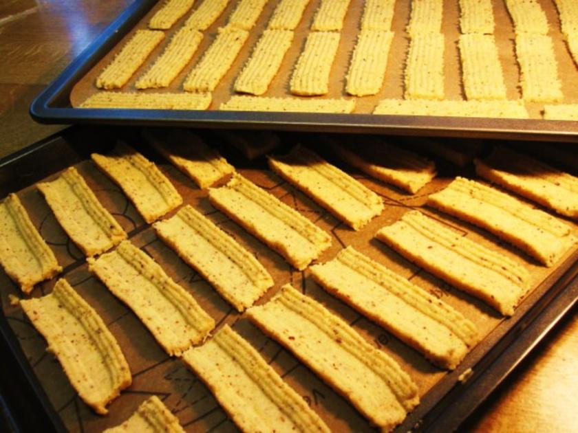 Plätzchen aus dem Fleischwolf - schnell & einfach - von mimi