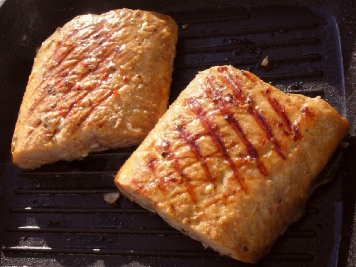 Marinierter Wildlachs mit Cointreau- Sauce und Mandel Risotto - schnell ...