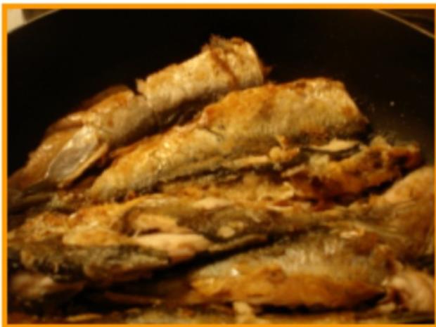 Grüne Heringe mit Bratkartoffeln und Salat - Rezept - kochbar.de