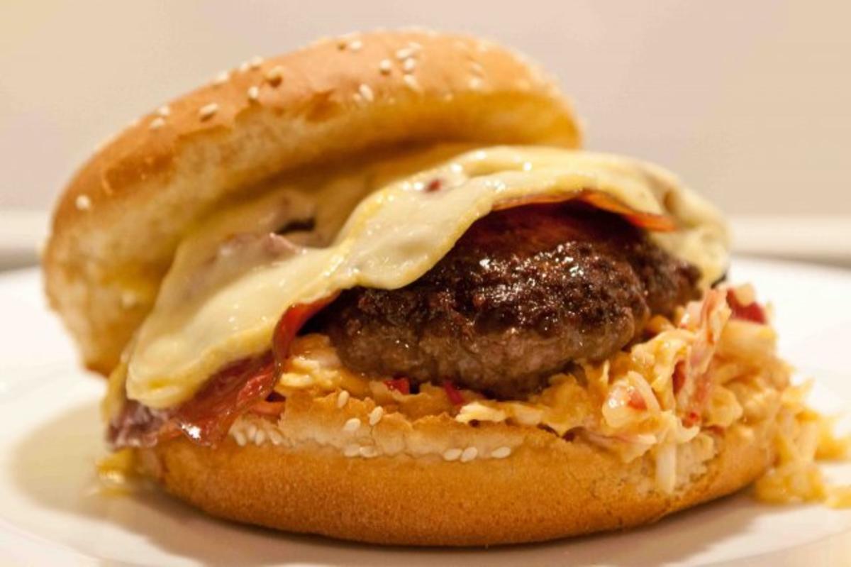 Fat Doug Burger (by Michael Symon) - Rezept - kochbar.de