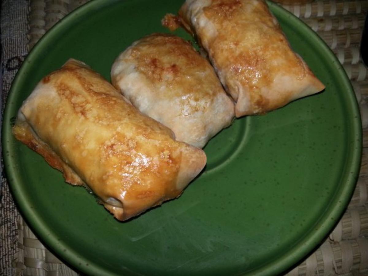 Börek / gefüllte Filoteig Taschen - Rezept - kochbar.de