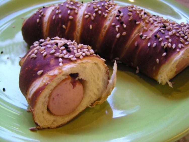 Wienerle im Laugenteig 5 Stk - einfach - 170 kcal/100g