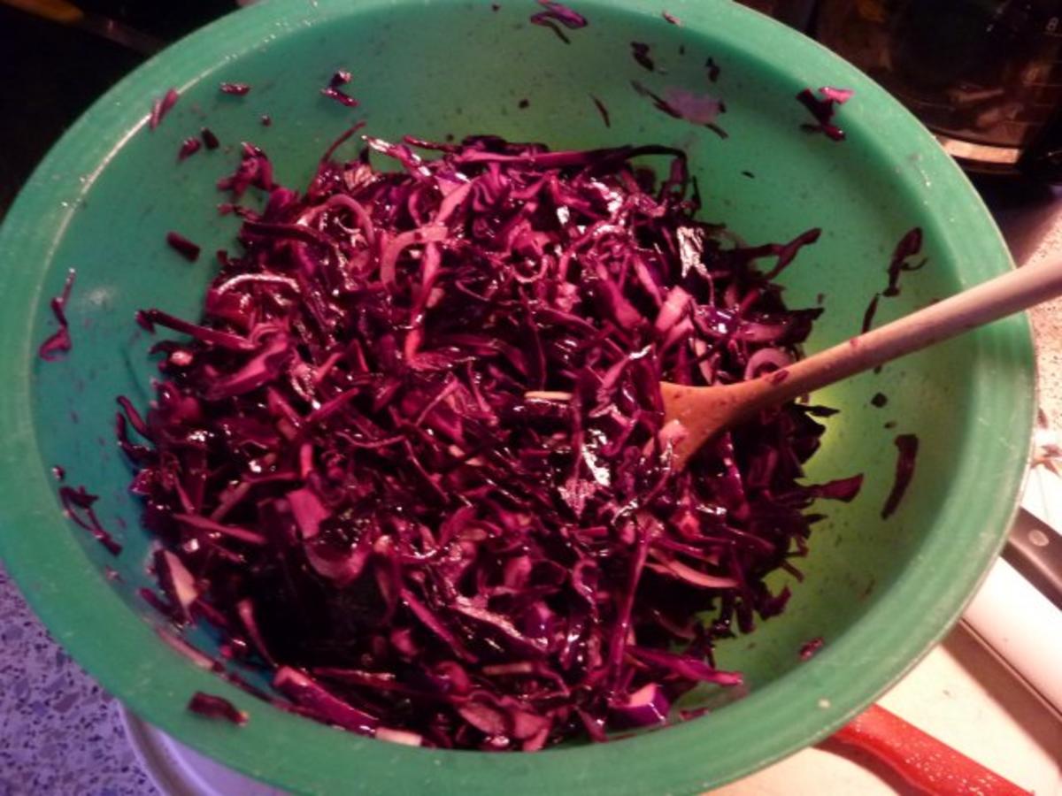 Salate: Rotkohlsalat - Rezept mit Bild