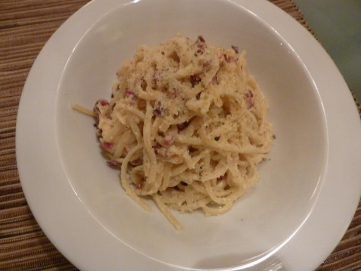 Linguine Carbonara - schnell & einfach - 447 kcal/100g