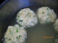 Semmel-Brot-Knödel - Rezept mit Bild - kochbar.de