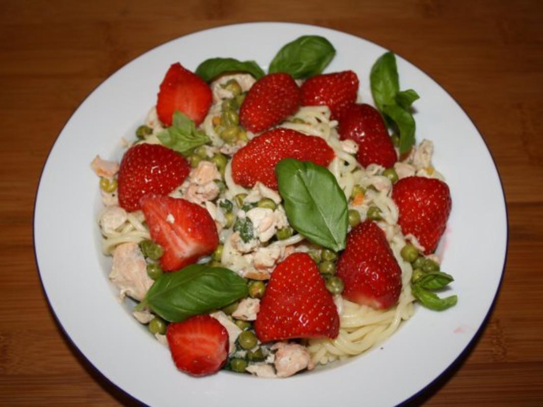 Erdbeer Spaghetti - schnell & einfach - 176 kcal/100g