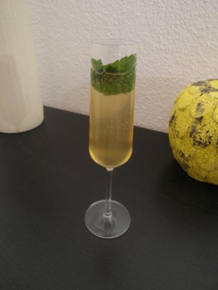 Champagner Hugo - Rezept mit Bild - kochbar.de