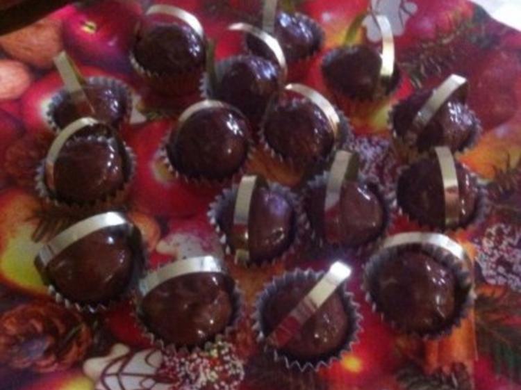 Schoko Kokos -Kugeln - schnell & einfach - 566 kcal/100g