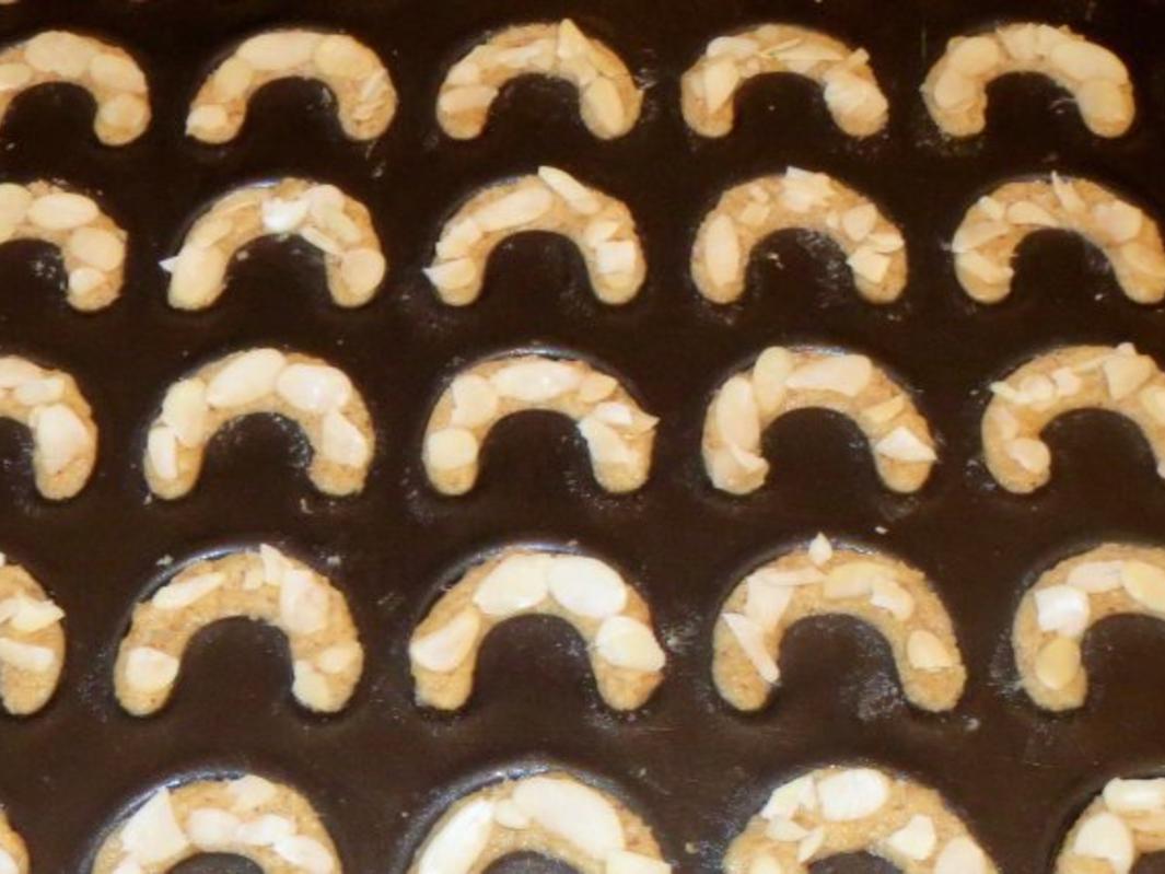 Backen: Mandel Kipferl - einfach - von rainbow3