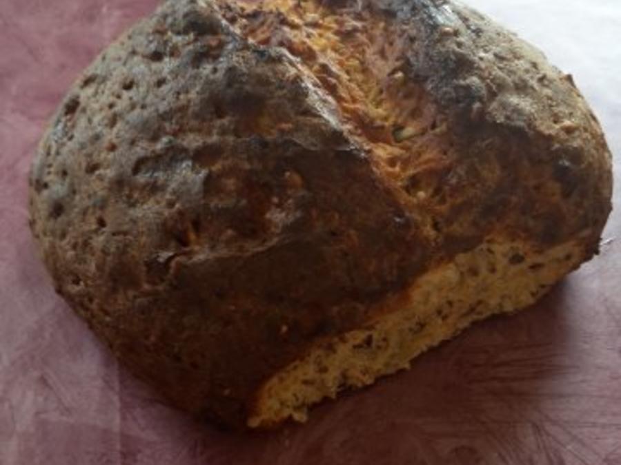 Low Carb Brot - einfach - 195 kcal/100g