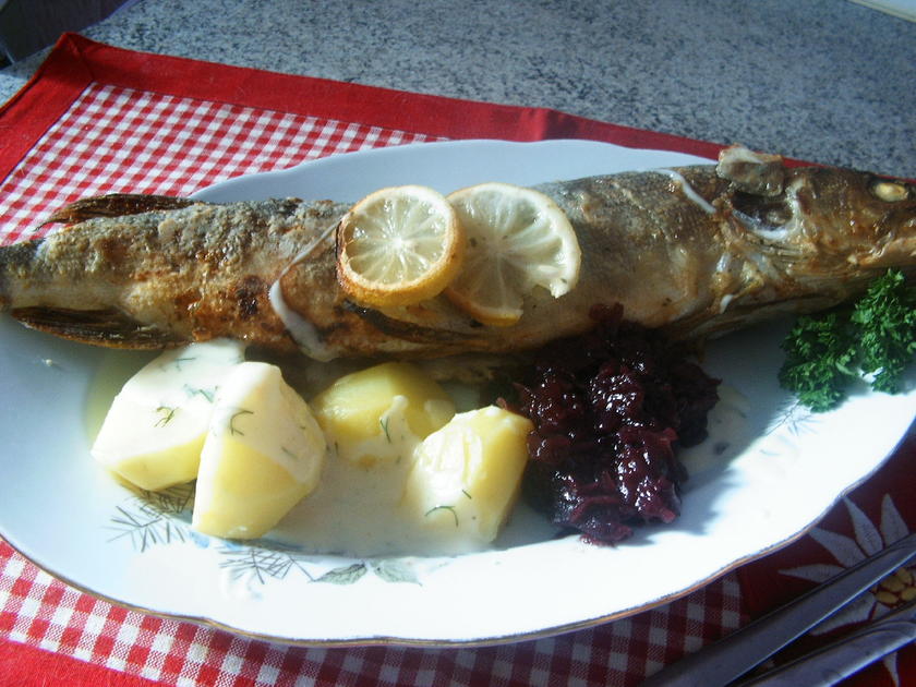 Hecht aus den Ofen - einfach - von wastel