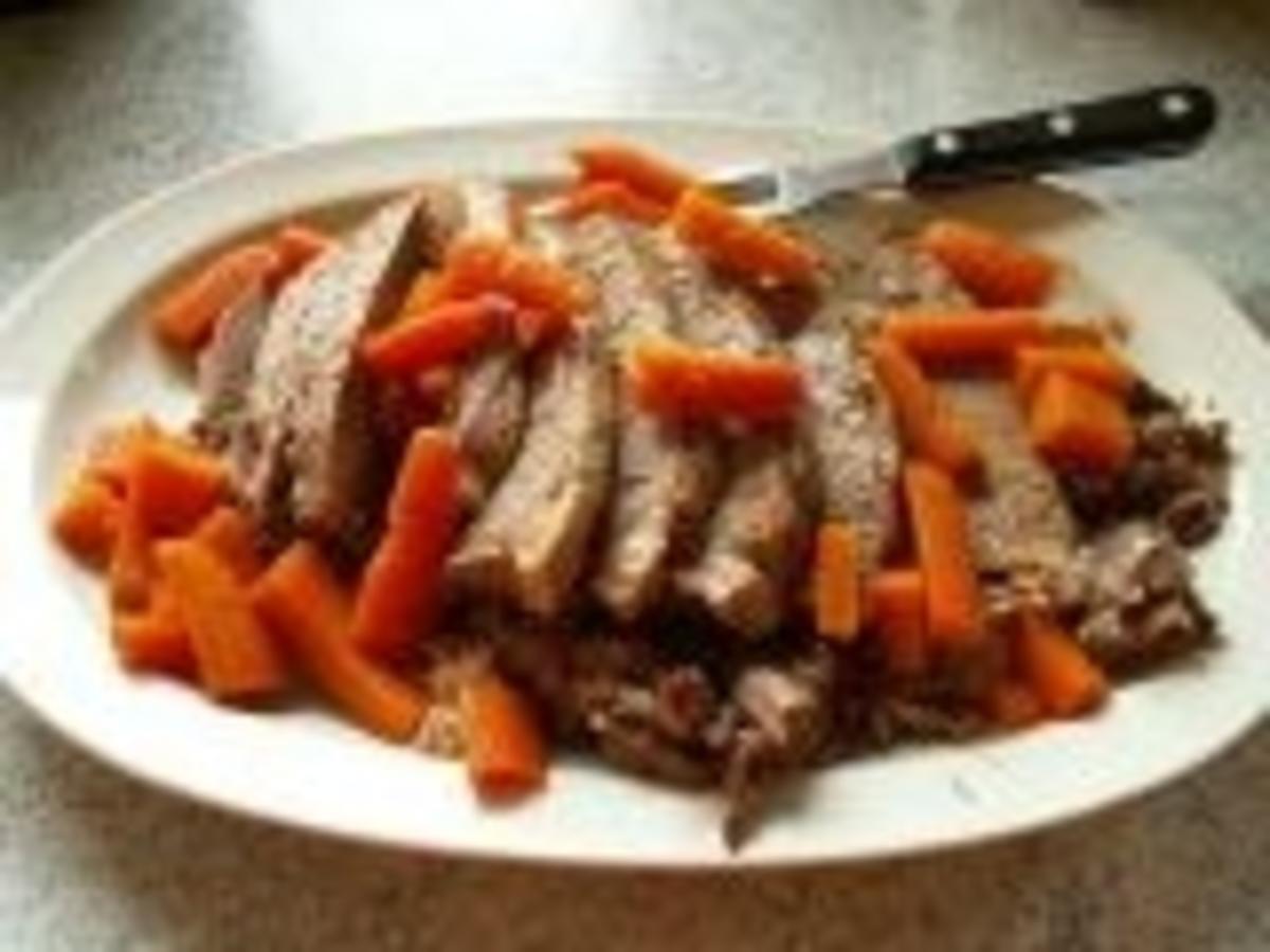 gekochtes Rindfleisch mit Dillsosse - Rezept - kochbar.de