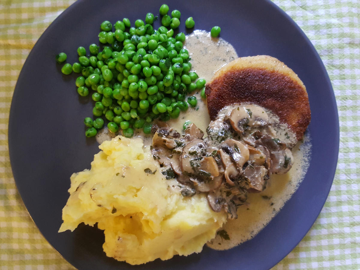 Sellerieschnitzel mit Jägersoße - einfach - von SorellaPaella