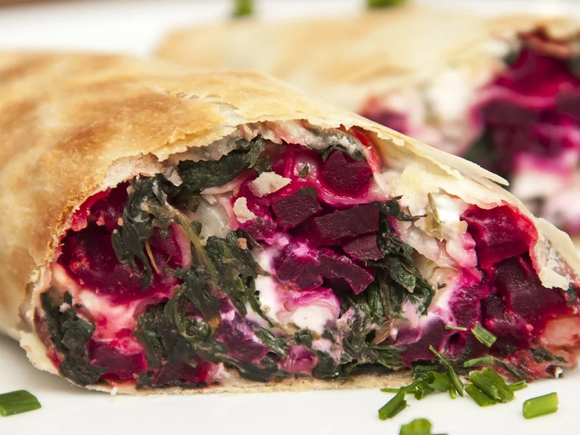Spinat Rote Beete Strudel mit Ziegenkäse - einfach - 103 kcal/100g