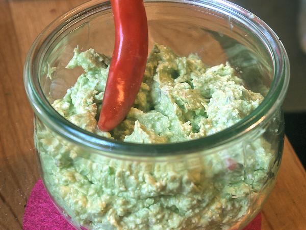 Avocado Feta Chili Aufstrich - einfach - 83 kcal/100g