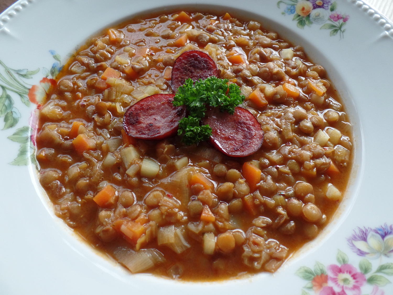 Linsensuppe mit Cabanossi - Rezept mit Bild - kochbar.de