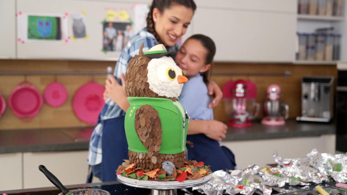 'Sally backt': Eule in Polizeiuniform - Rezept - kochbar.de