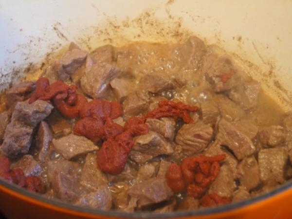 Rindergulasch Suppe mit Gemüsemix, Brokkoli und Kartoffeln - einfach ...