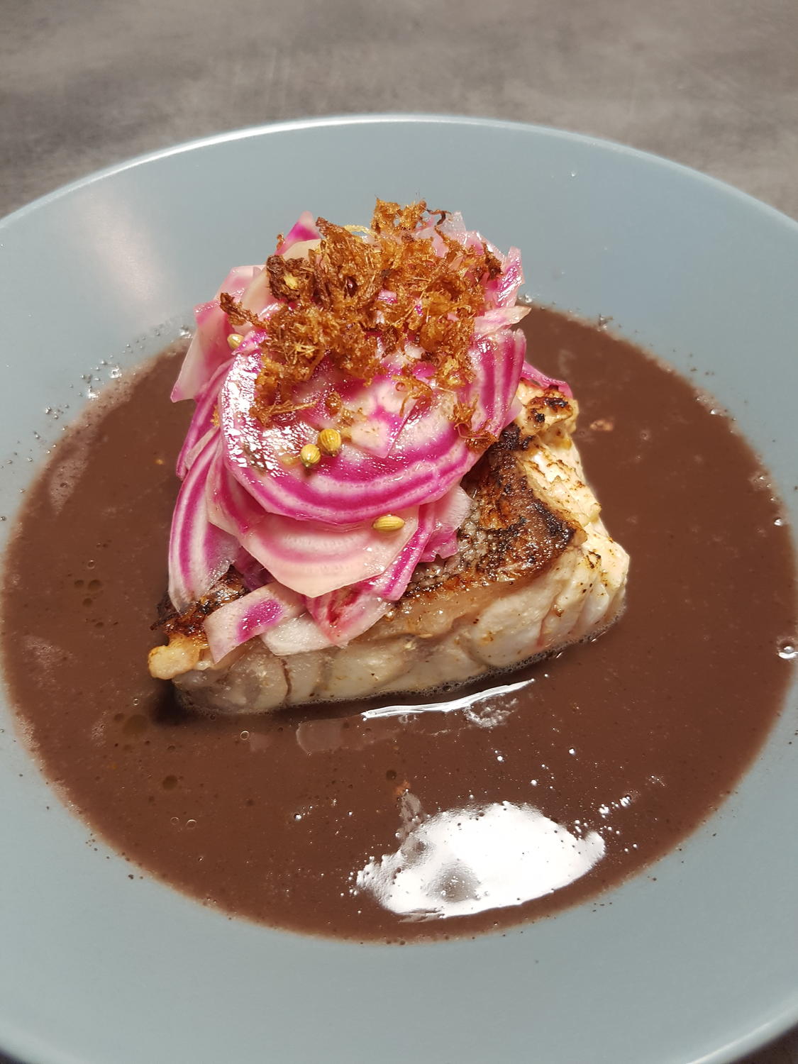 Zackenbarsch | Tondo di Chioggia | Sud von fermentierte Roter Bete ...