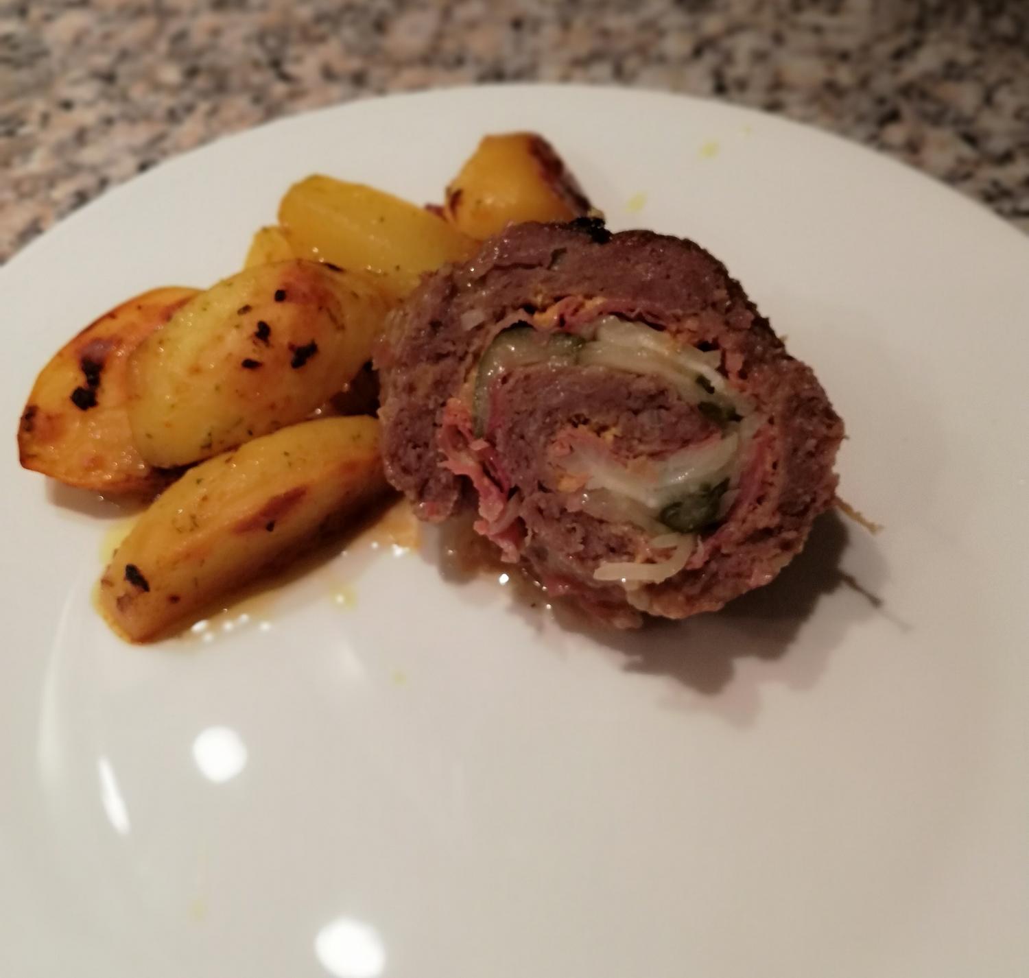 Hackfleischroulade eine schöne Alternative zur Rindsroulade - Rezept ...