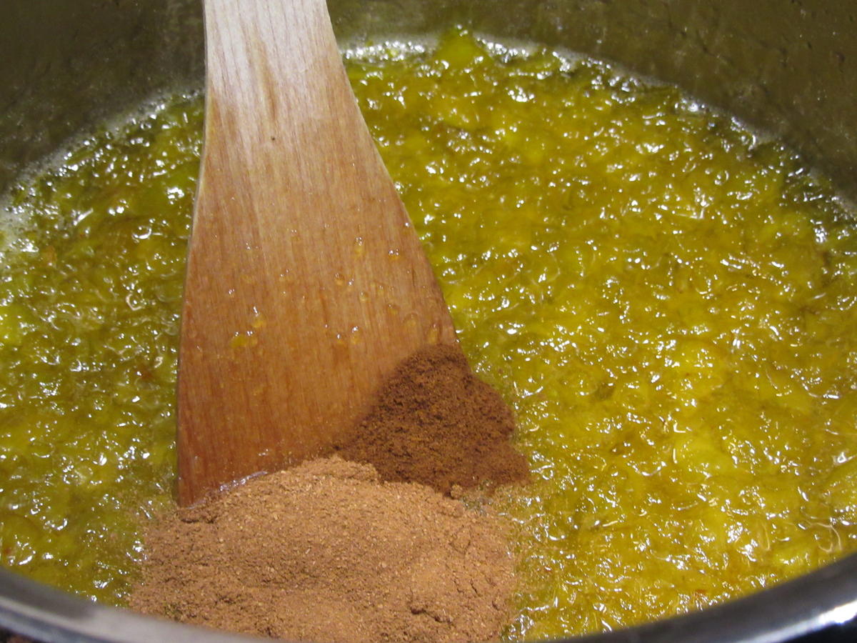 Vorrat: Ringlo Konfitüren mit verschiedenen Geschmacksrichtungen ...