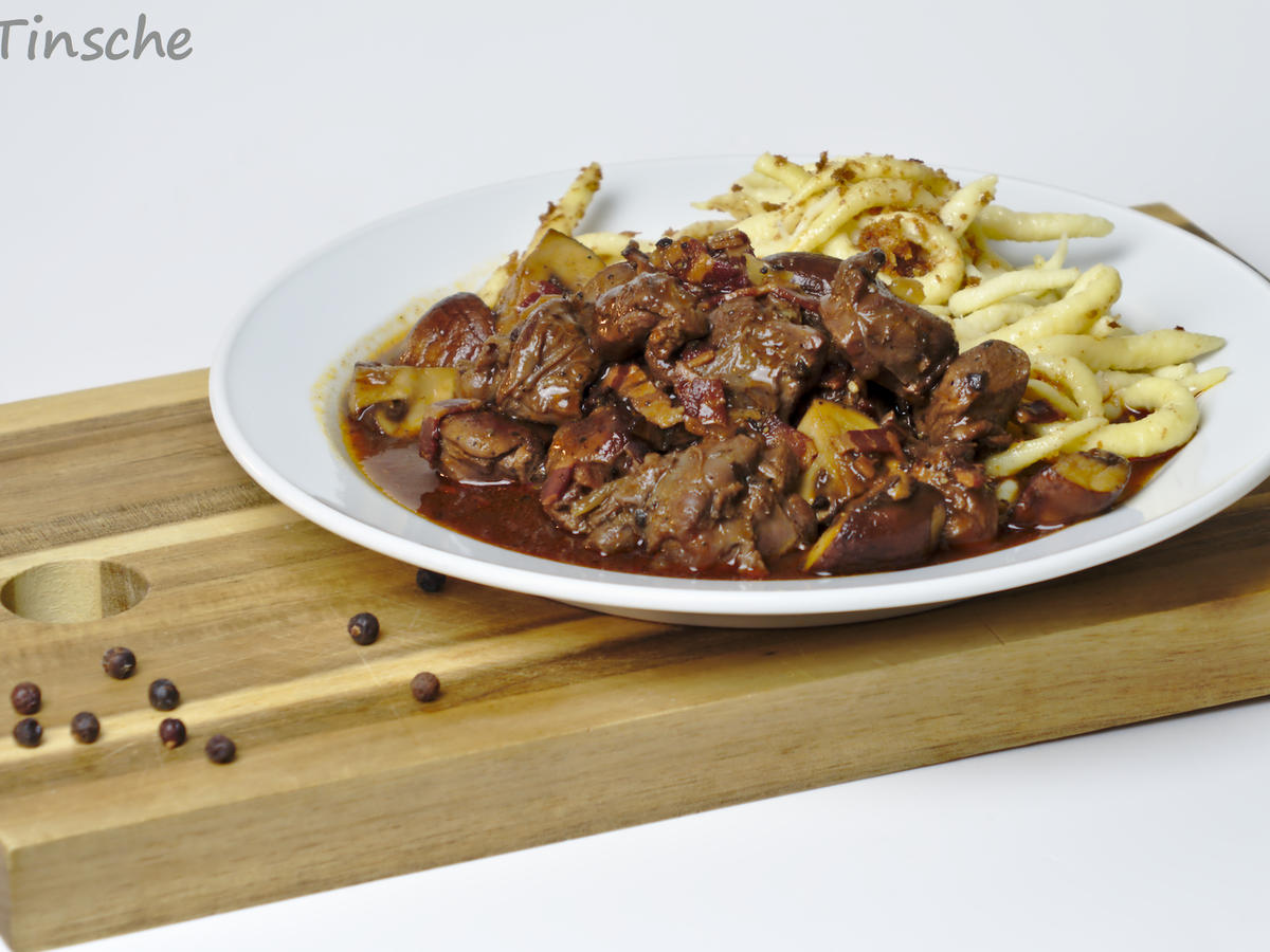 Rehgulasch mal anders - Rezept mit Bild