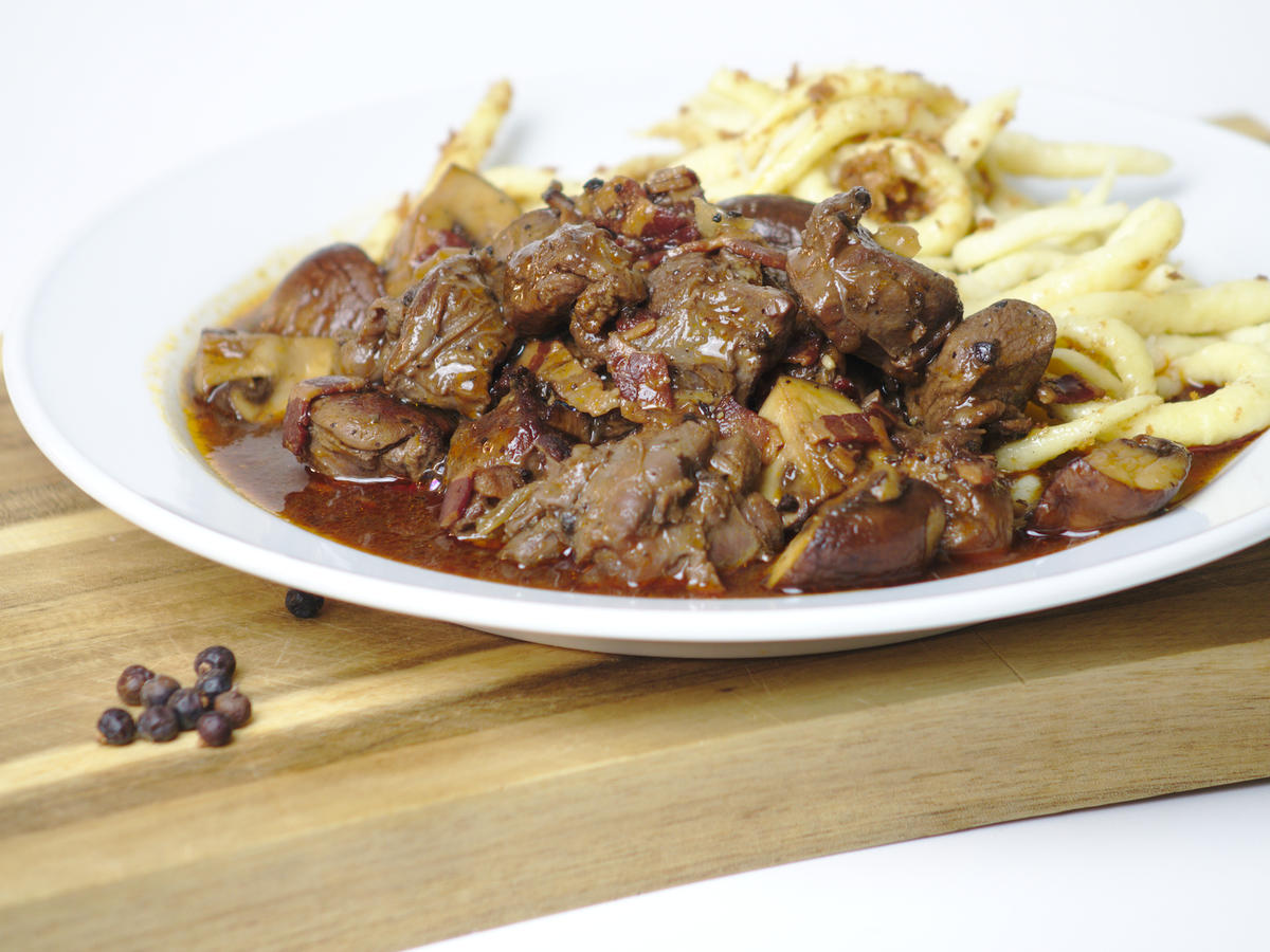 Rehgulasch mal anders - Rezept mit Bild