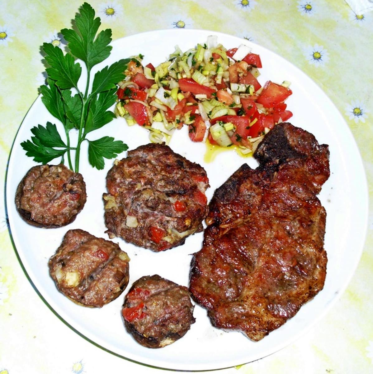 Würzige Hausmannskost vom Holzkohlengrill - Rezept - kochbar.de