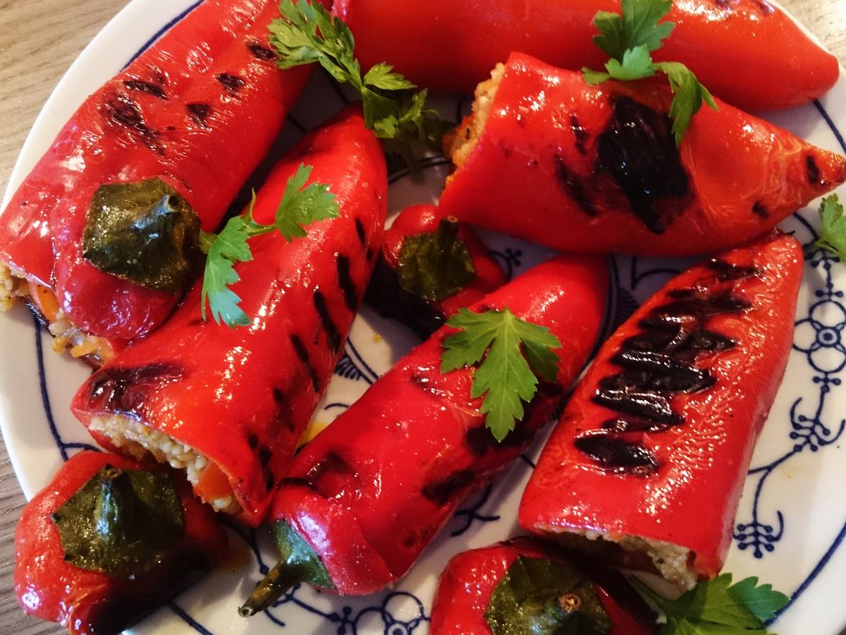 Gefüllte Spitzpaprika mit Couscous - Rezept - kochbar.de