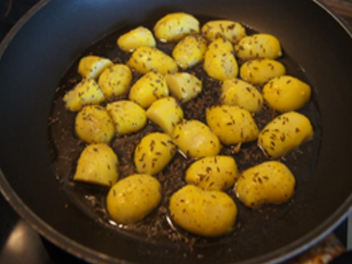 Presssack rot und weiß mit Bratkartoffel Drillingen und TARTASKA OMACKA ...