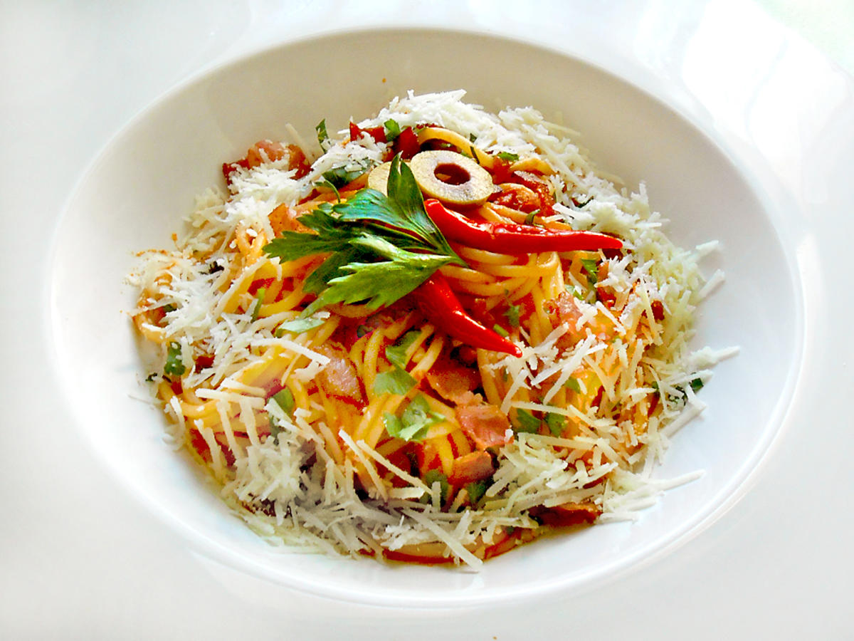 Spaghetti all arrabbiata - schnell & einfach - 168 kcal/100g