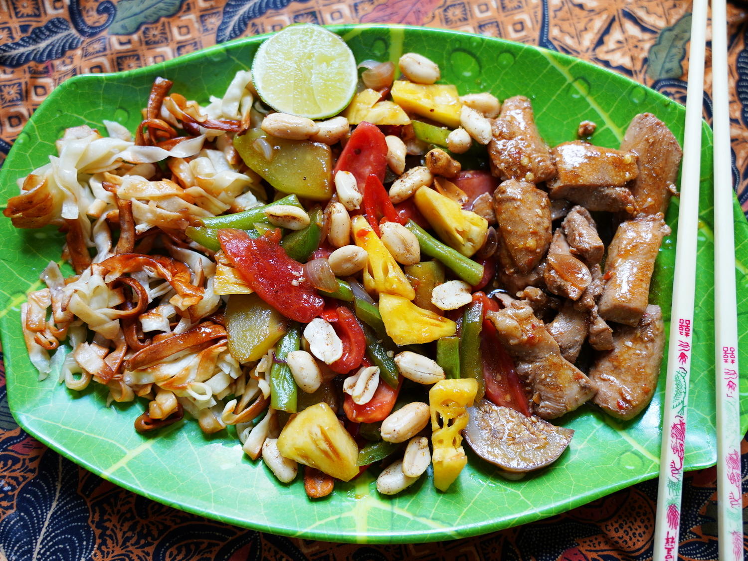 Süß-sauer-scharfes Cap Cay mit Huhn und 2-gesichtigen Nudeln - Rezept ...