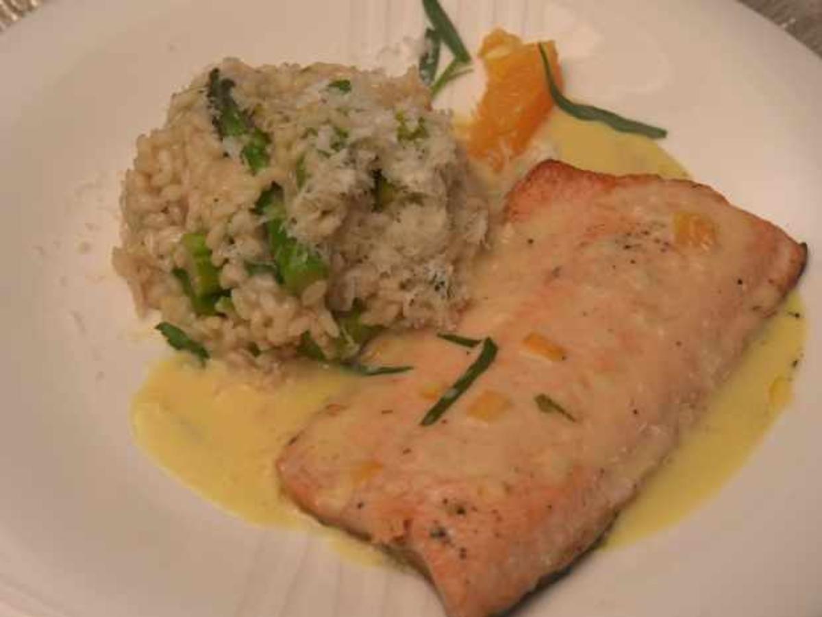 Saibling mit Orangensauce und Risotto - Rezept - kochbar.de