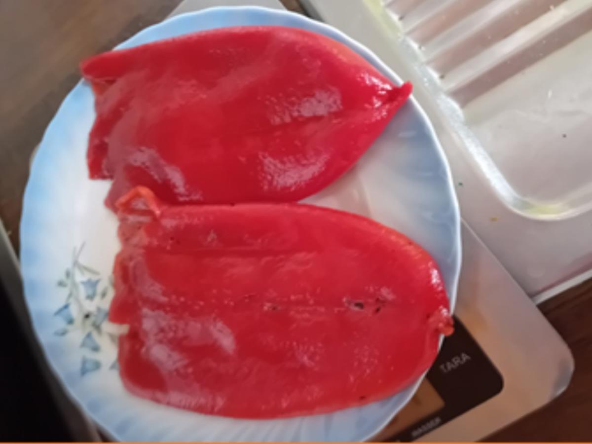 Zanderfilet mit Kürbispüree, Drillingen und gerösteter Paprika ...