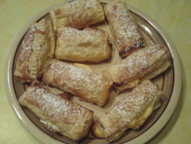 Quarktaschen mit TK-Blätterteig quadratisch und Quark - Rezept mit Bild ...