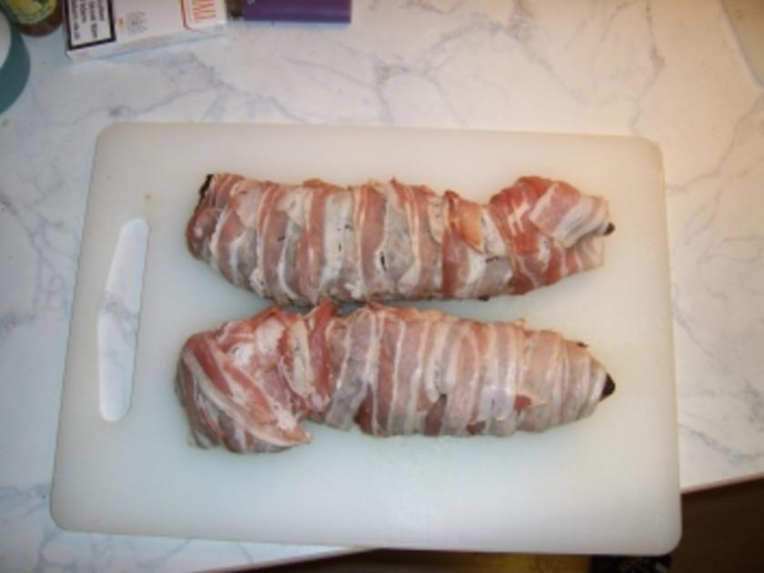 Schweinsfilet im Knödelhemd mit Knoblauchsauce - 109 kcal/100g